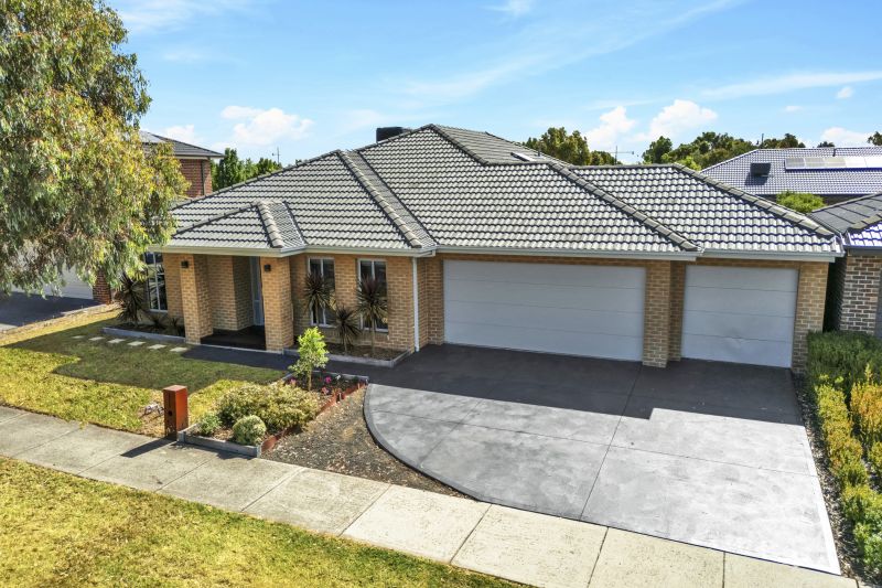 Real Estate For Sale - 4 Priory Way - Beveridge , VIC