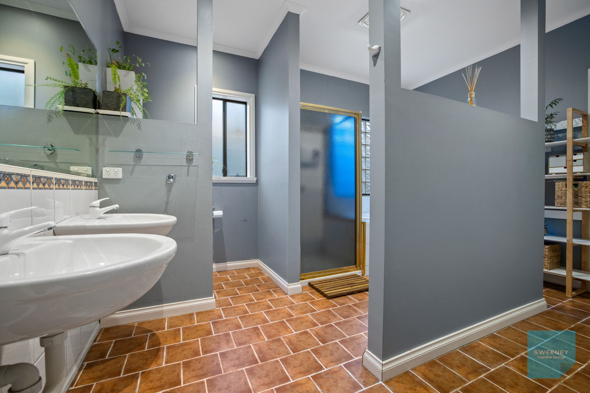13 Milburn Circuit, CAROLINE SPRINGS | Sweeney Estate Agents