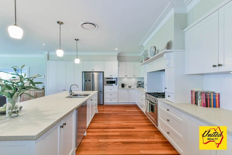 65 Sunnyside Drive, Ellis Lane | United Realty