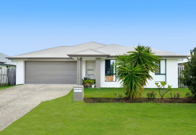 35 Christina Drive, COOMERA WATERS | Castle Property Agents