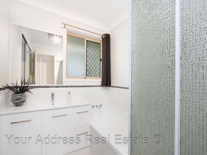 Real Estate For Lease - 17 Fenwood Court - Boronia Heights , QLD