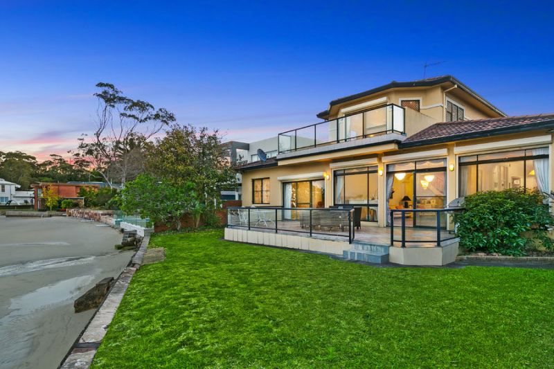 22 Beach Street, Blakehurst | Luxe Agency by Maurice Maroon