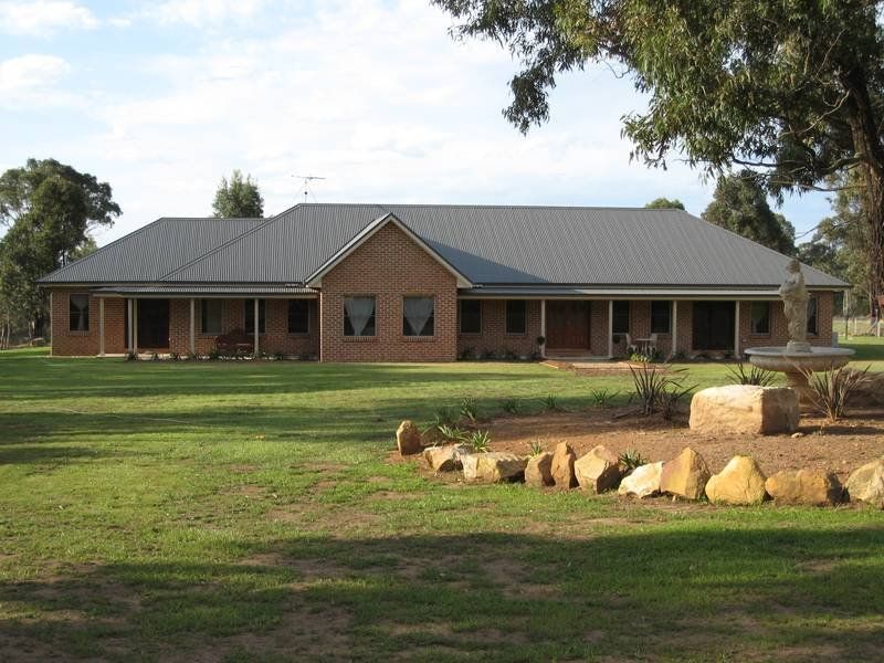 WILTON | Gerard Smith