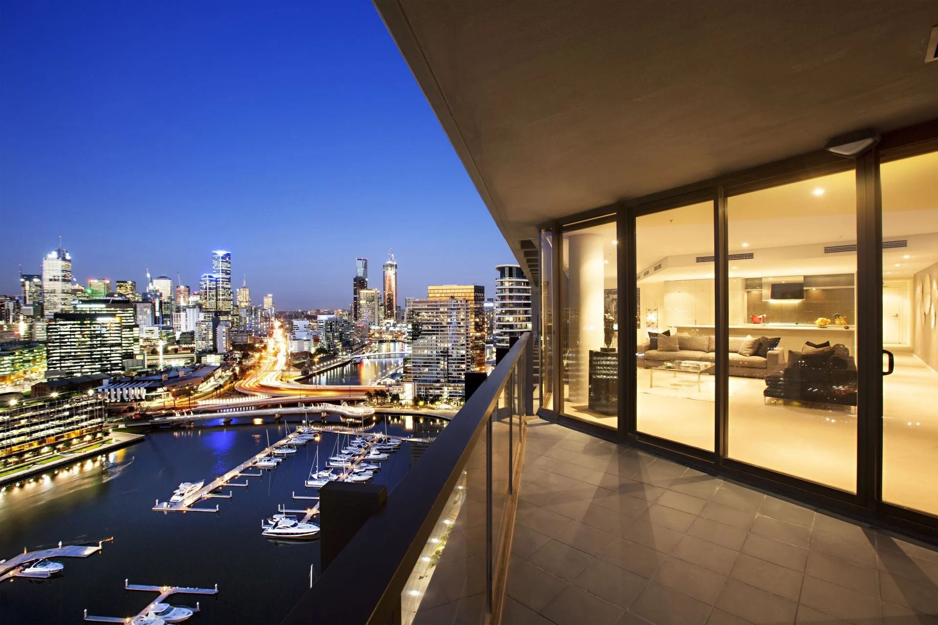 2601/90 Lorimer Street, DOCKLANDS | Dingle Partners
