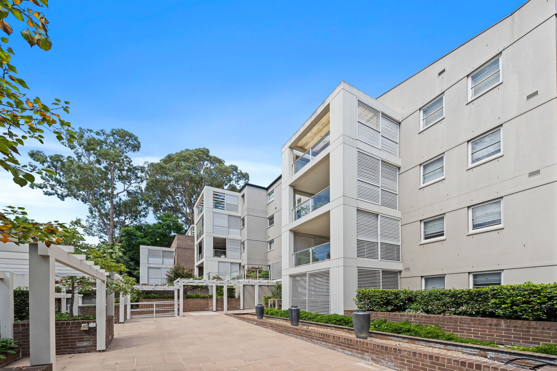 Real Estate For Sale - 18/9 Garthowen Crescent - Castle Hill , NSW