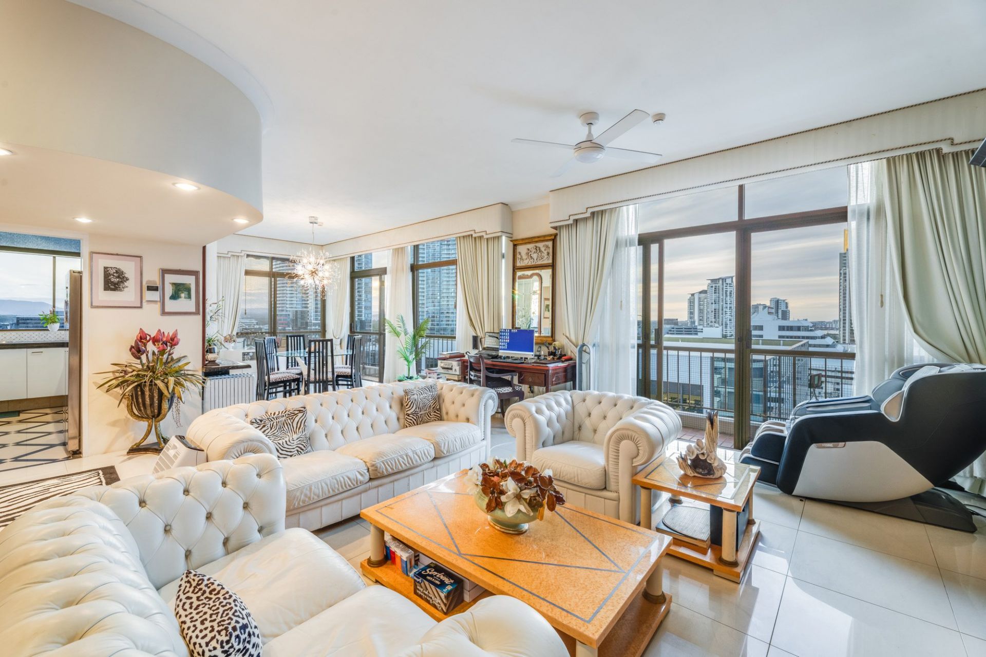 16D/10 Marine Parade, Southport | Amir Prestige Group