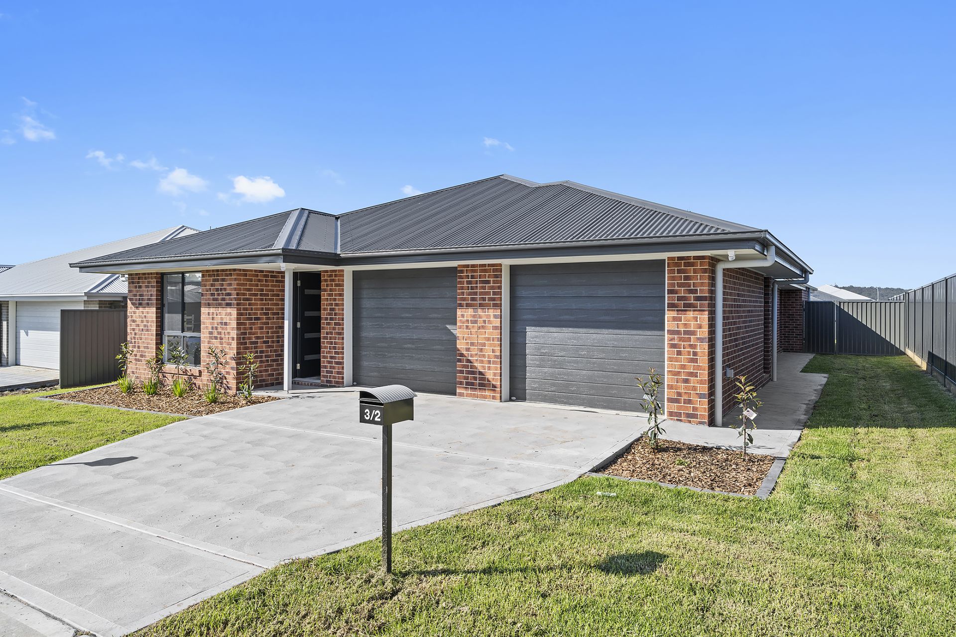 Real Estate For Lease - 2/3 Pikewood Road - Heddon Greta , NSW