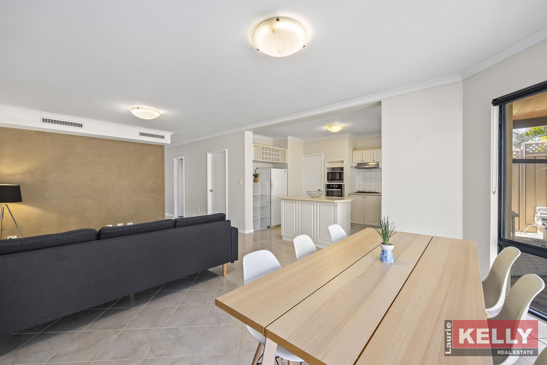 44 McGuigan Circle, Redcliffe | Laurie Kelly Real Estate