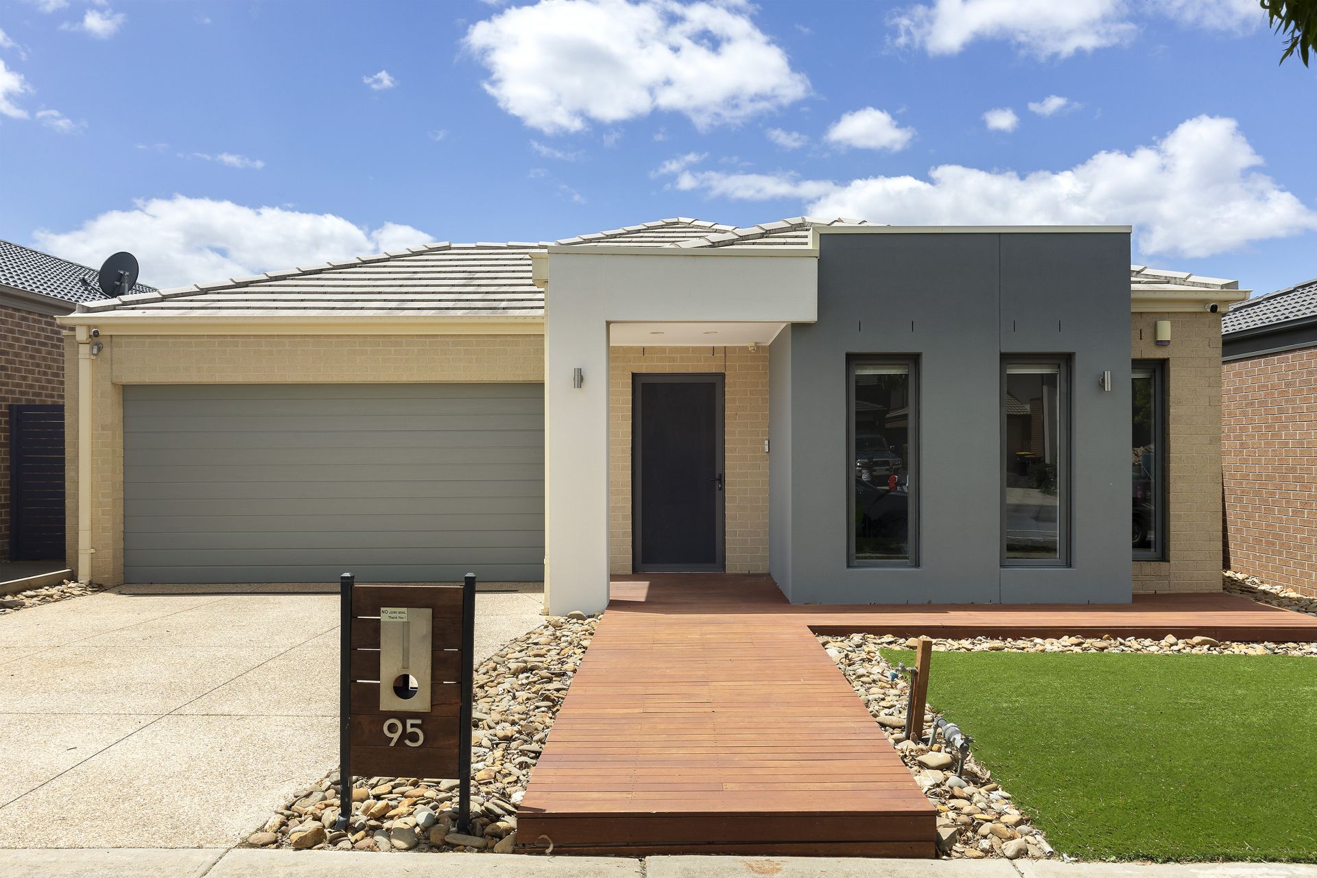 95 Aspire Boulevard, Fraser Rise | OBrien Real Estate