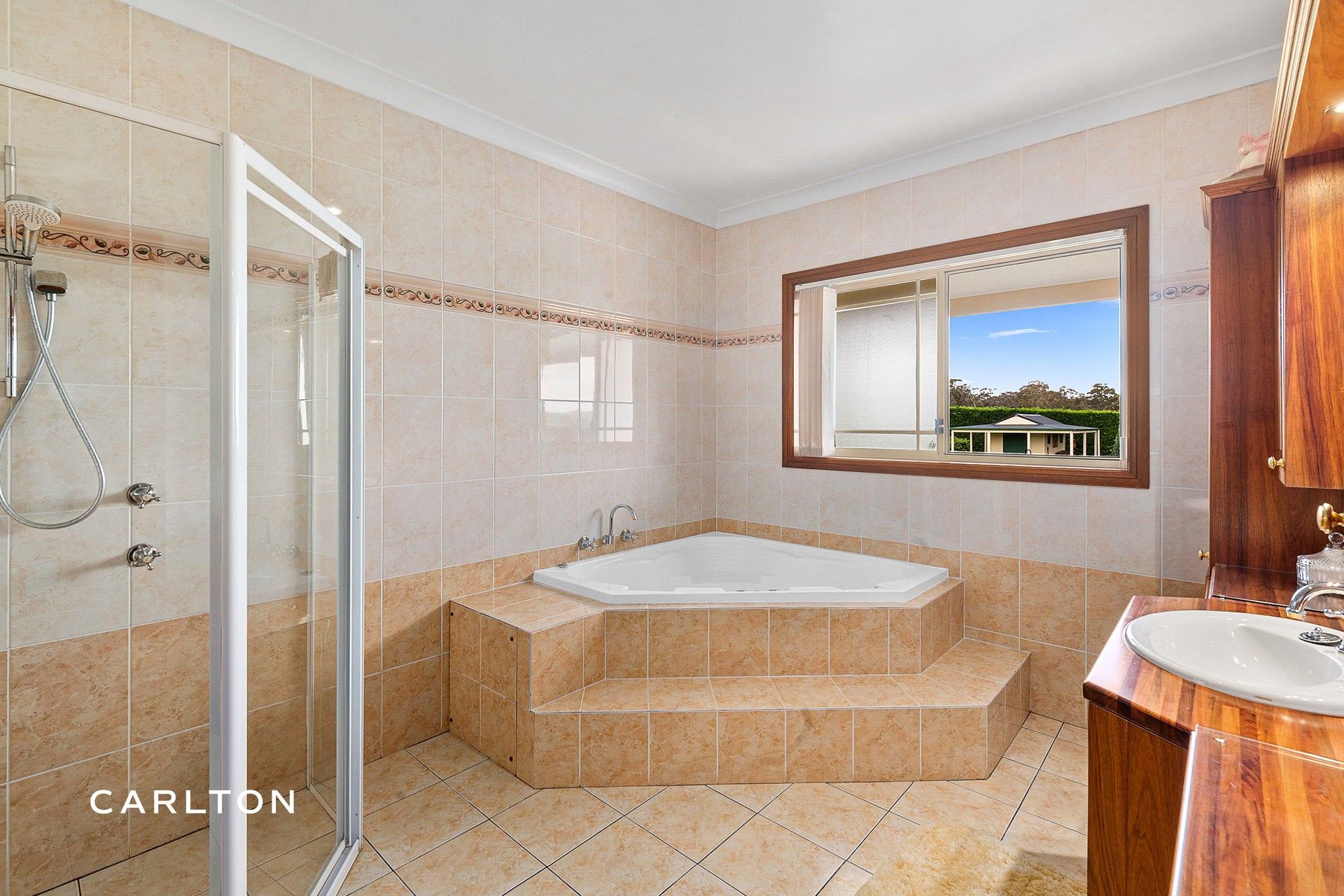 | Carlton Real Estate