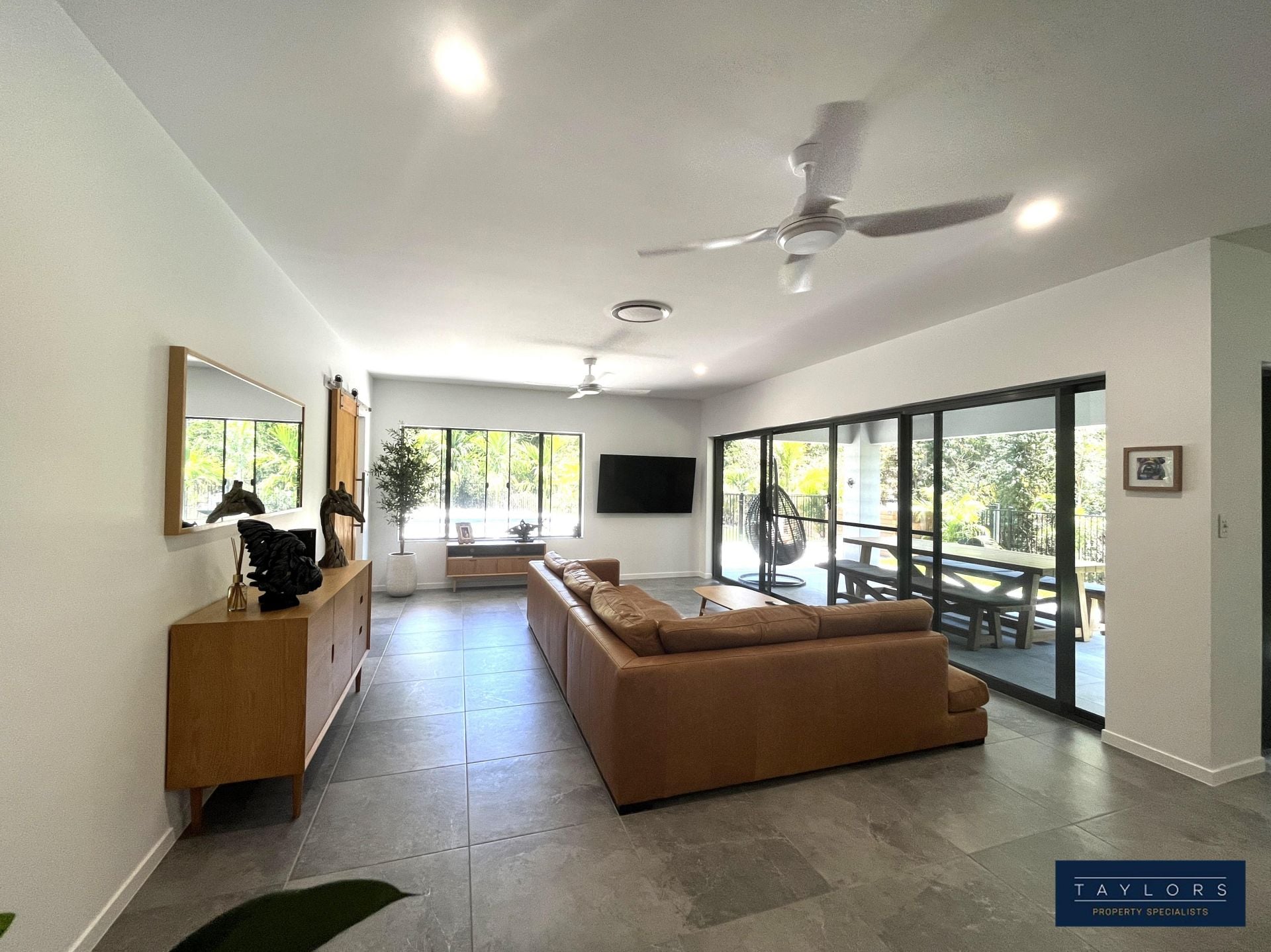 23 Nathan Court, Jubilee Pocket | Taylors Property Specialists