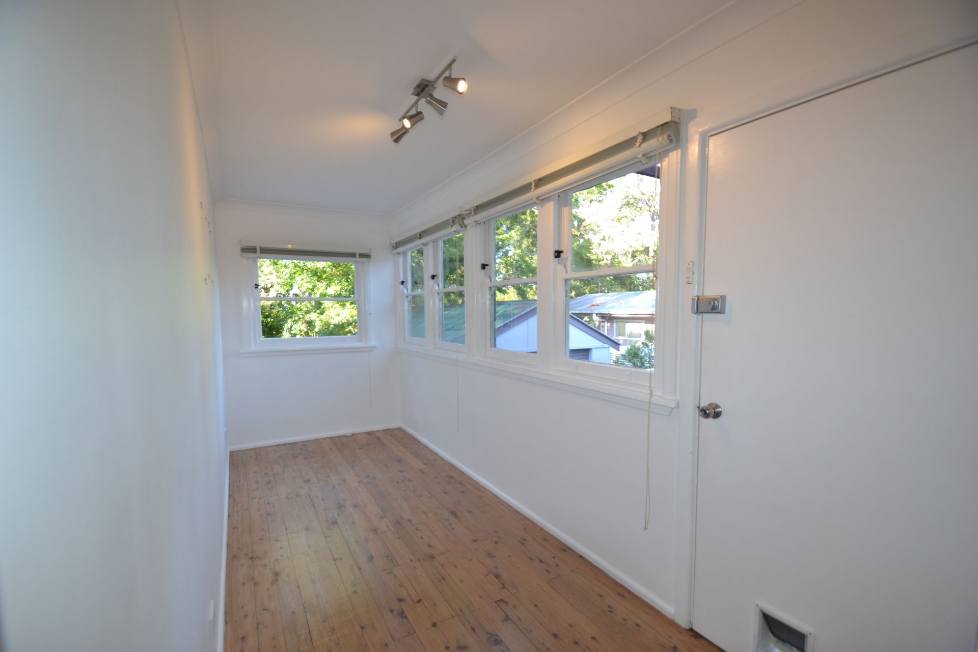 6 Ravenscliffe Road, Shoalhaven Heads | First National Coast & Country ...