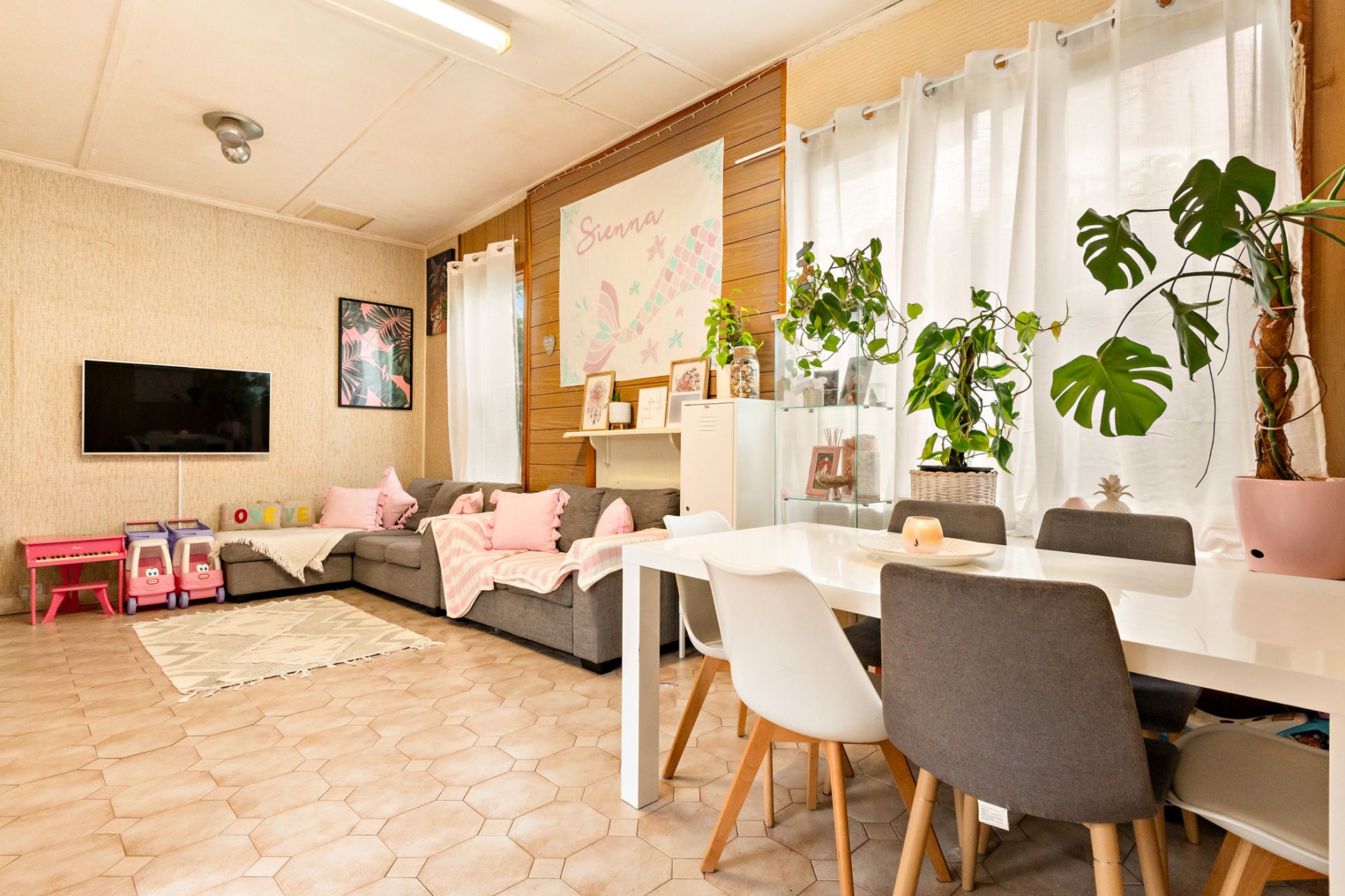 Real Estate For Sale - 3 Sanoni Avenue - Sandringham , NSW