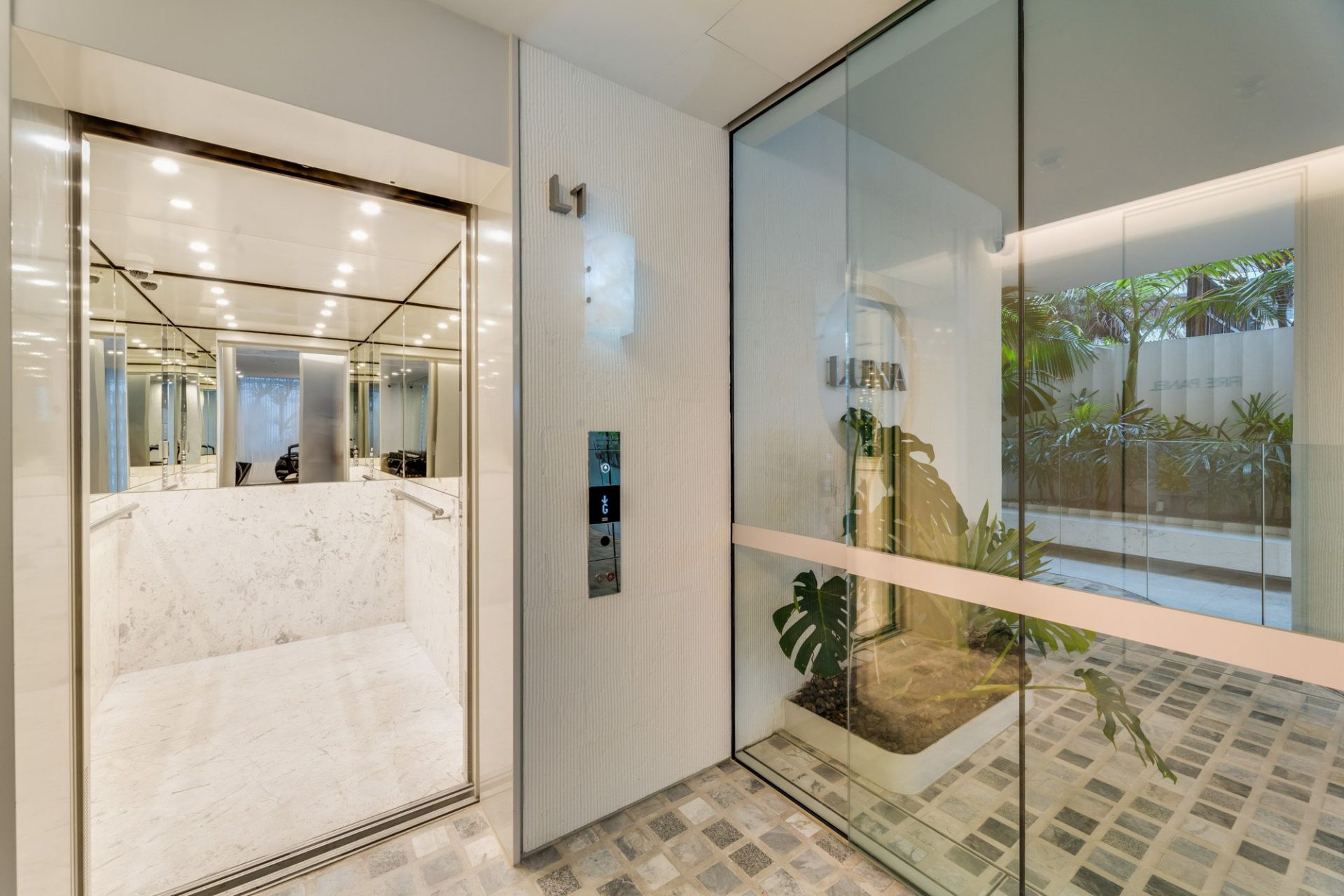 5/50 Goodwin Terrace, Burleigh Heads | Amir Prestige Group