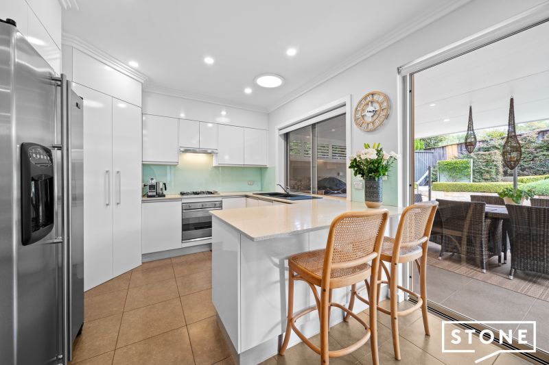 Real Estate For Sale - 7 Oliver Way - Cherrybrook , NSW