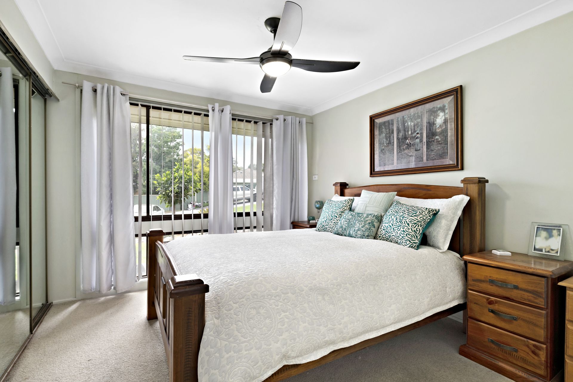 Real Estate For Sale - 8 Nith Place - St Andrews , NSW