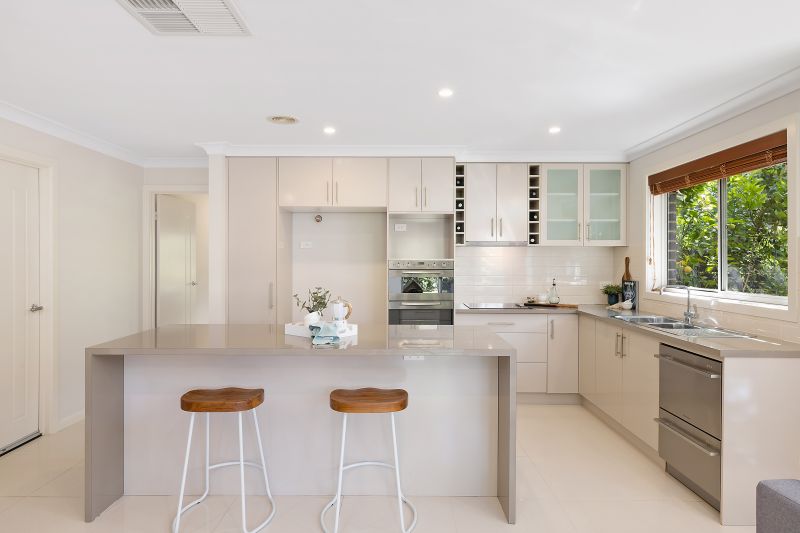 Real Estate For Sale - 16 Gwen Meredith Loop - Franklin , ACT