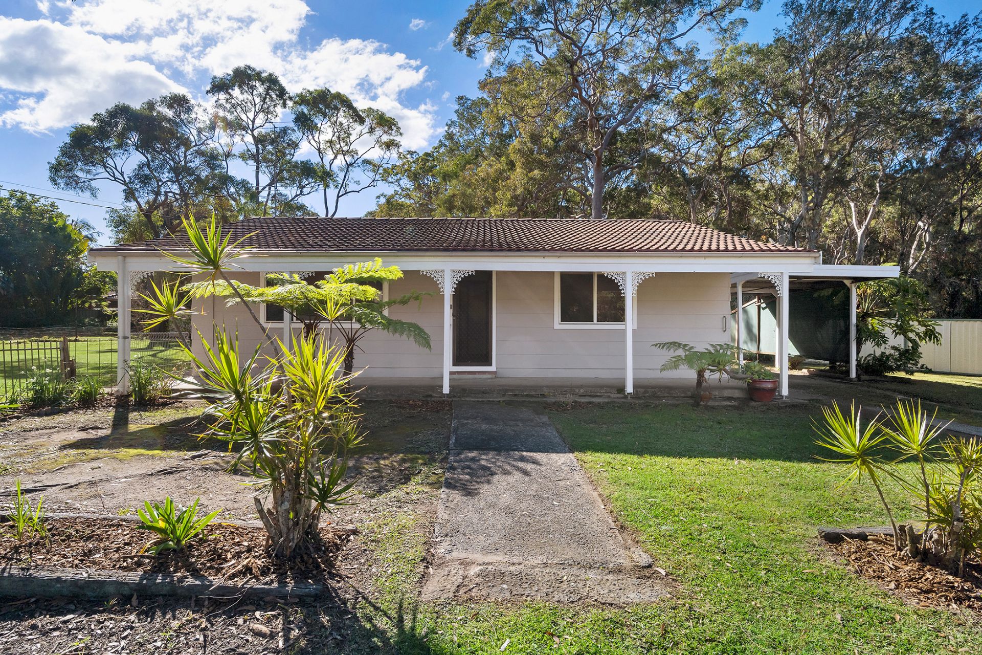 Real Estate For Sale - 1 Trevally Avenue - Chain Valley Bay , NSW