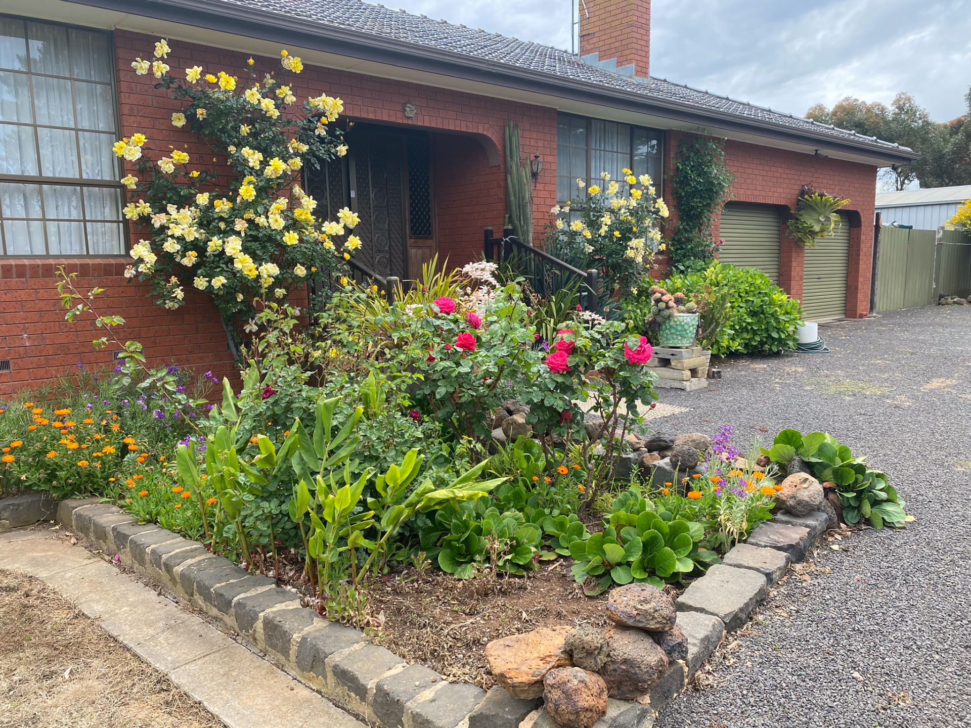 85 Gard Road, MOUNT COTTRELL | Sweeney Estate Agents