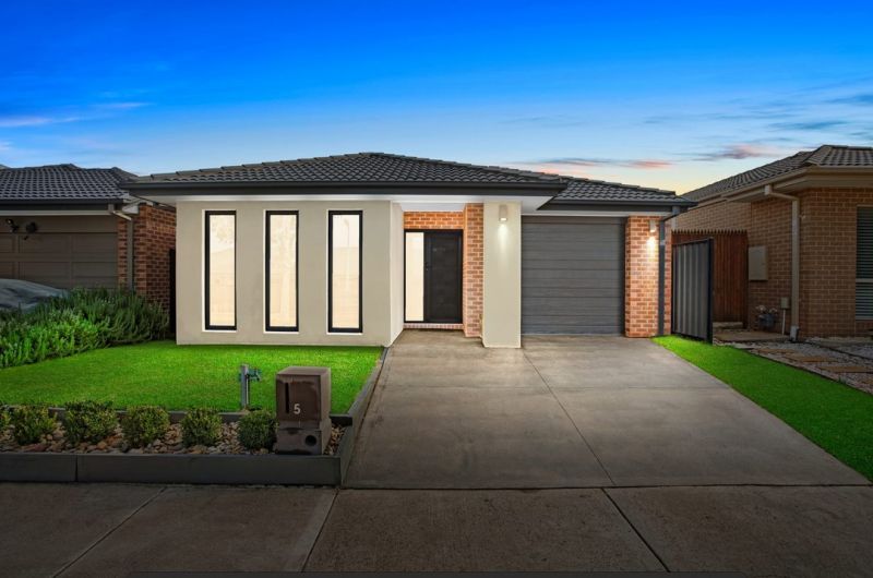 5 Destiny View, Mernda | Resider Real Estate