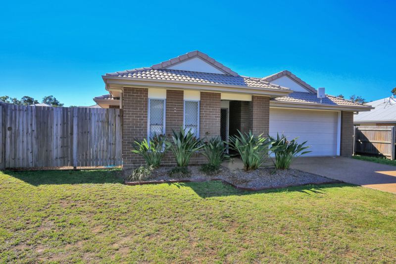 7 Sharp Crescent..., BRANYAN | Four Walls Realty