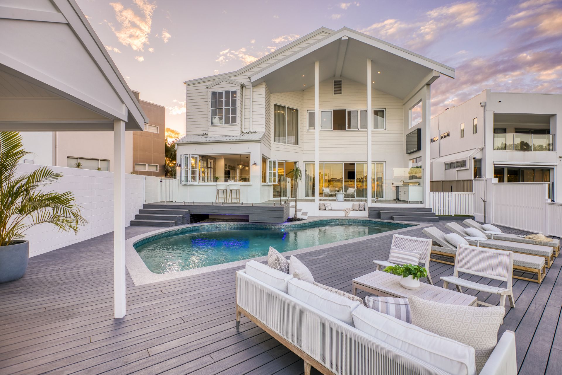 10 Helen Court, Broadbeach Waters | Willcox Estate Agents