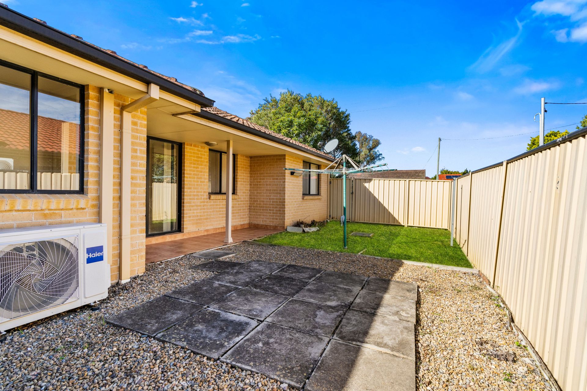 Real Estate For Lease - 1/89 Minto Road - Minto , NSW