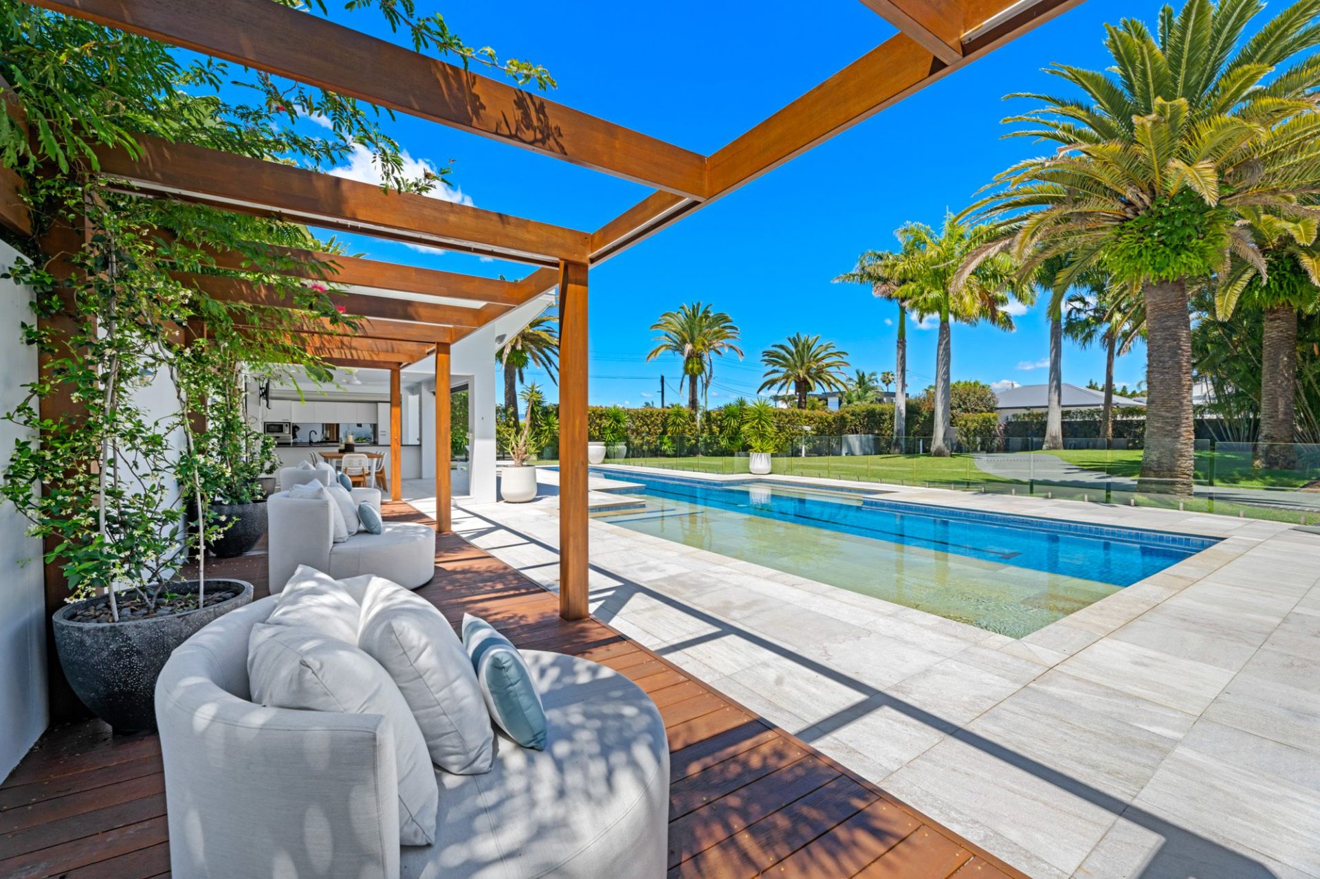 131-135 Monaco Street, Broadbeach Waters | Amir Prestige Group