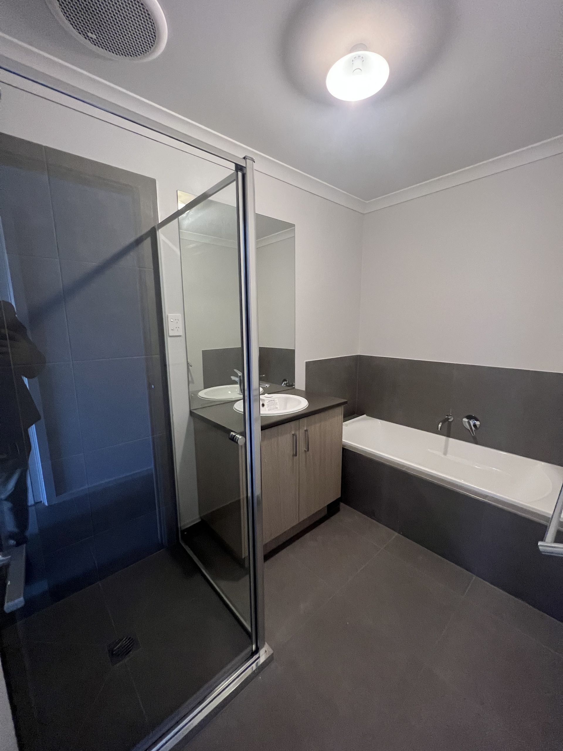 5 Adventure Avenue, FRASER RISE | Sweeney Estate Agents