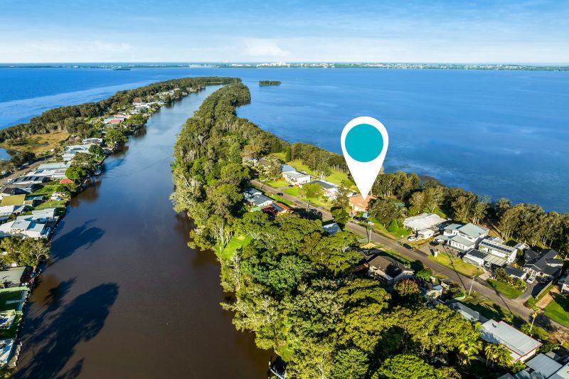 Real Estate For Sale - 15 Kalua Drive - Chittaway Bay , NSW