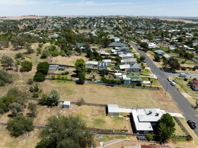 Real Estate For Sale - 83 George Street - JUNEE , NSW