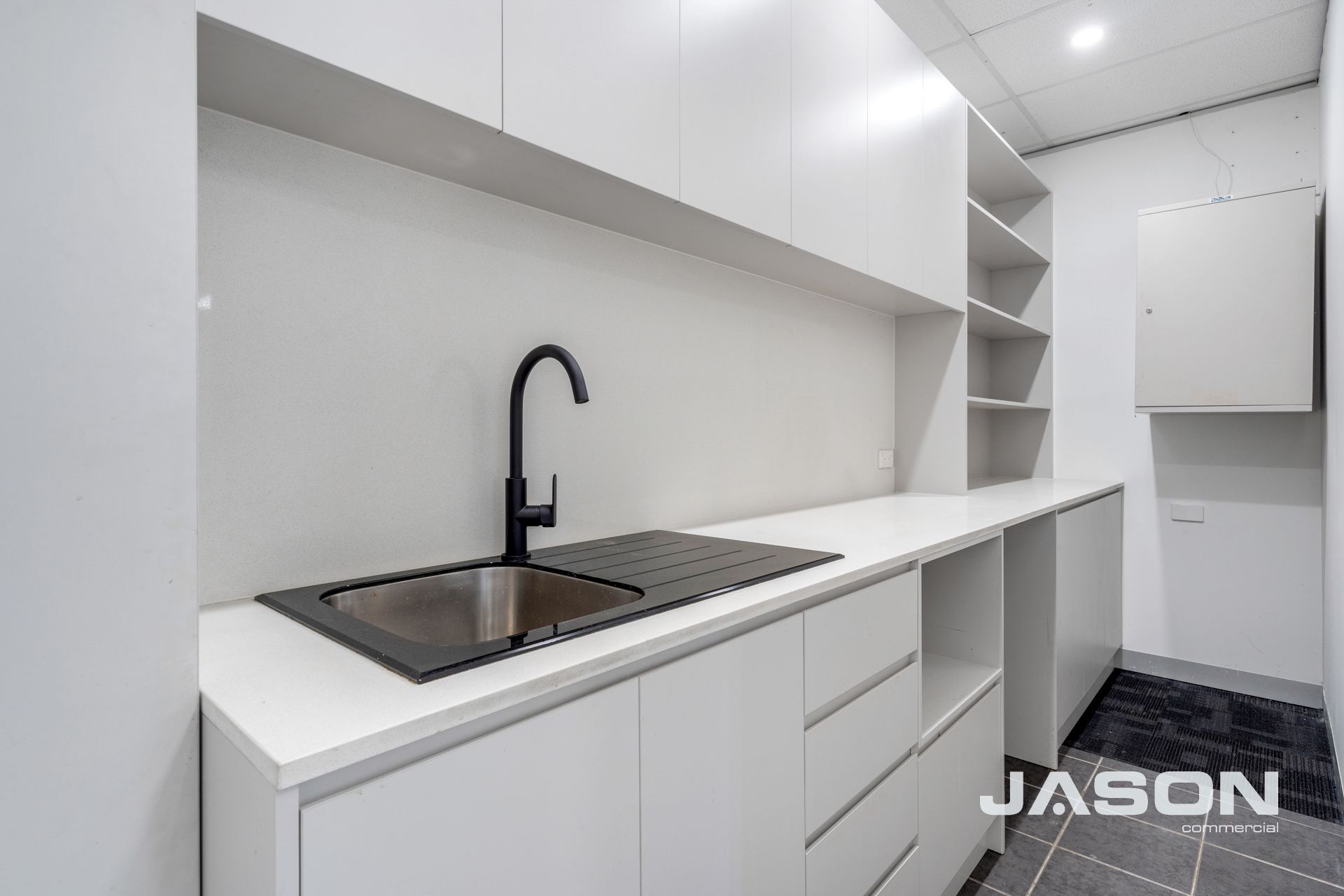 6 International Square, Tullamarine | Jason Real Estate