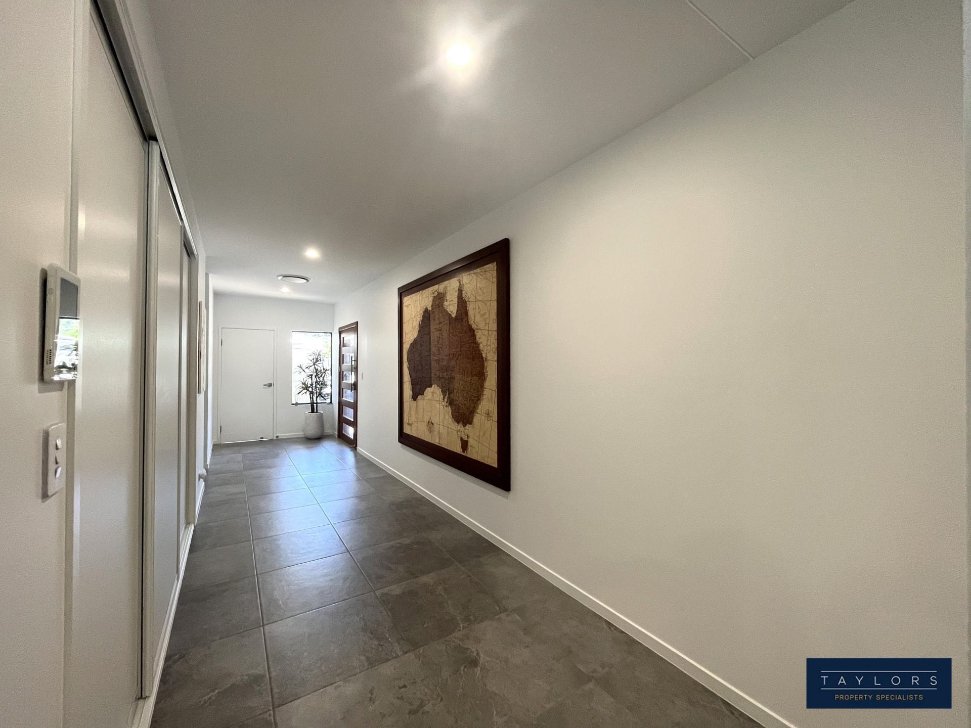 23 Nathan Court, Jubilee Pocket | Taylors Property Specialists