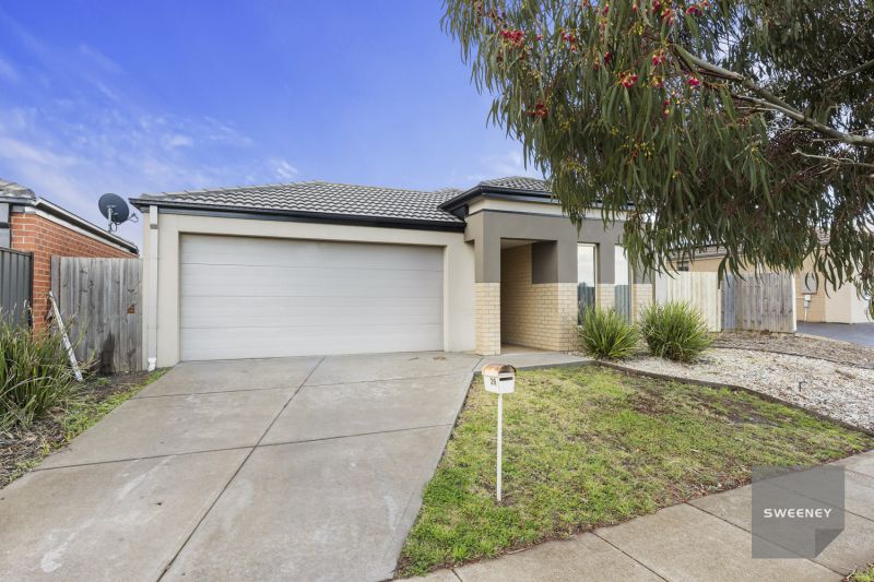 39 Tilley Drive, Maddingley | Sweeney Estate Agents