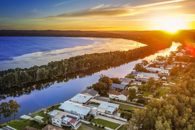 Real Estate For Sale - 298 Geoffrey Road - Chittaway Point , NSW