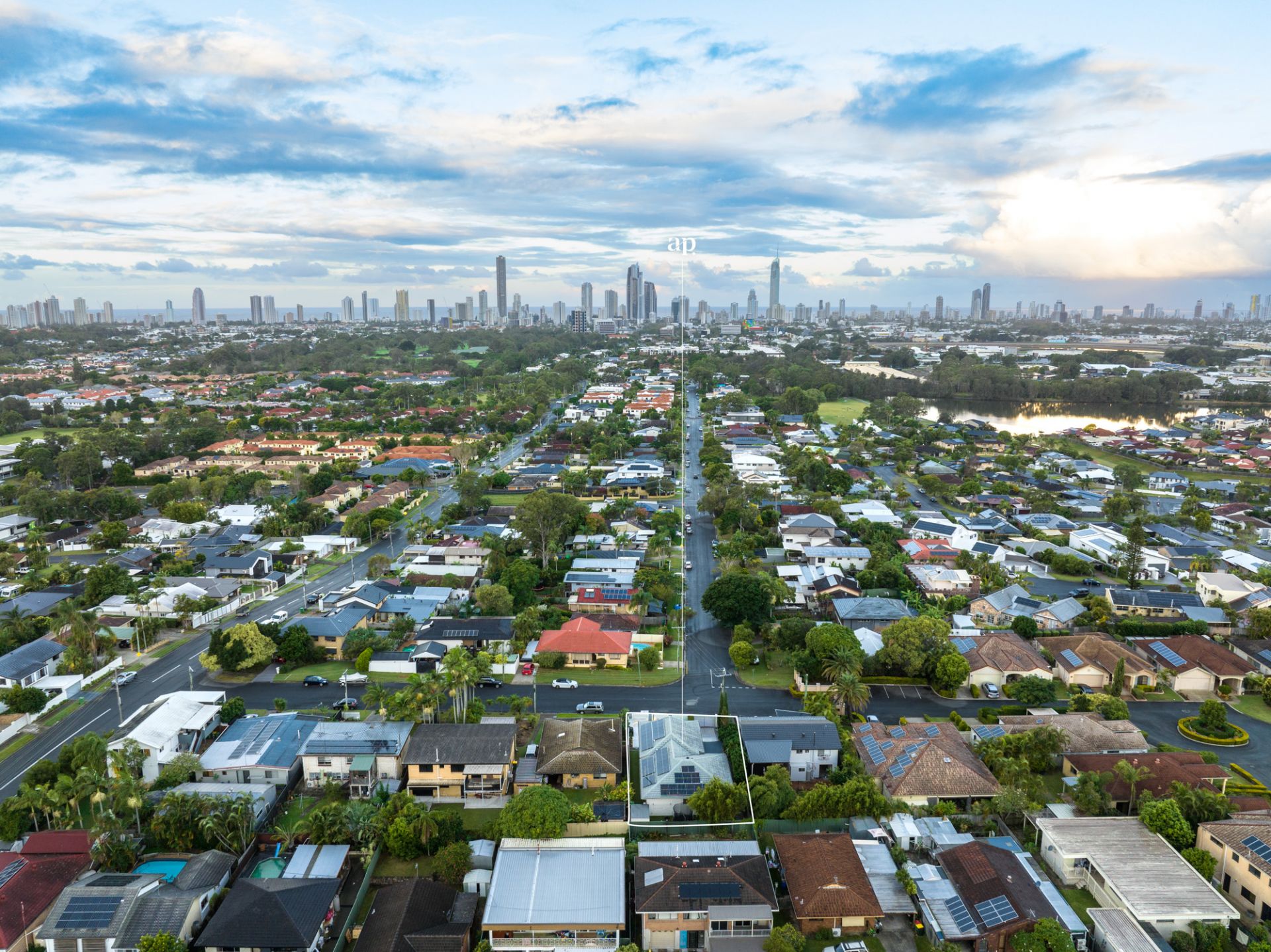 12 Cascade Avenue, Benowa | Amir Prestige Group
