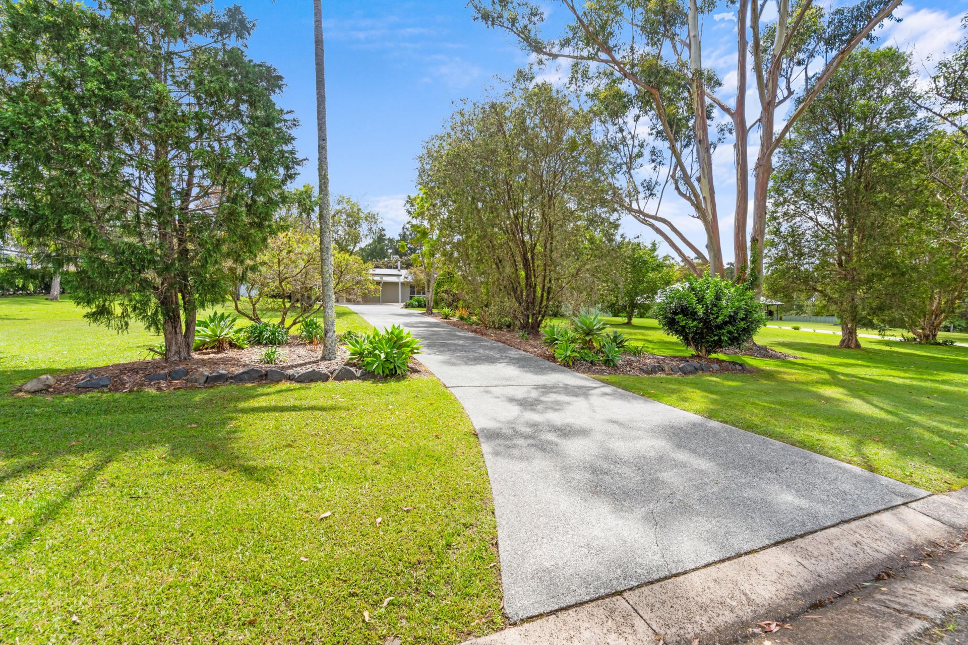 24 Pacific View Drive, Hallidays Point | Forster - Tuncurry First ...