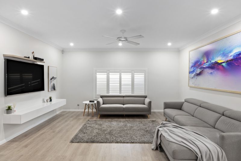 Real Estate For Sale - 70 Floyd Street - Spring Farm , NSW