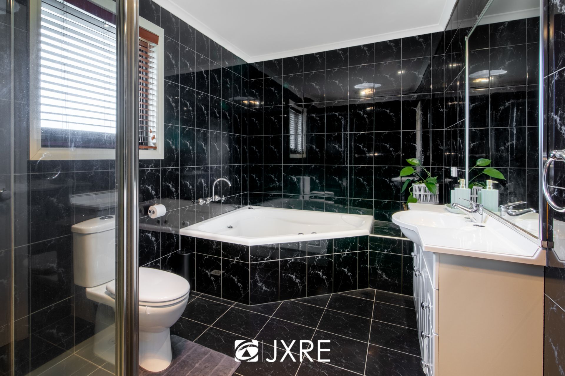 9 Loddon Court, Clayton South | First National Clayton JXRE