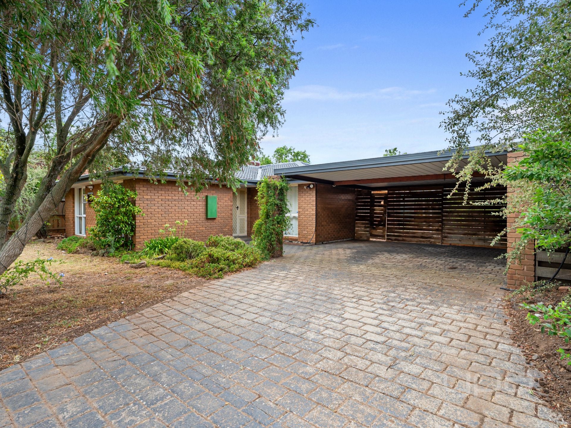 2 Crestmont Drive, Melton South | YPA Estate Agents