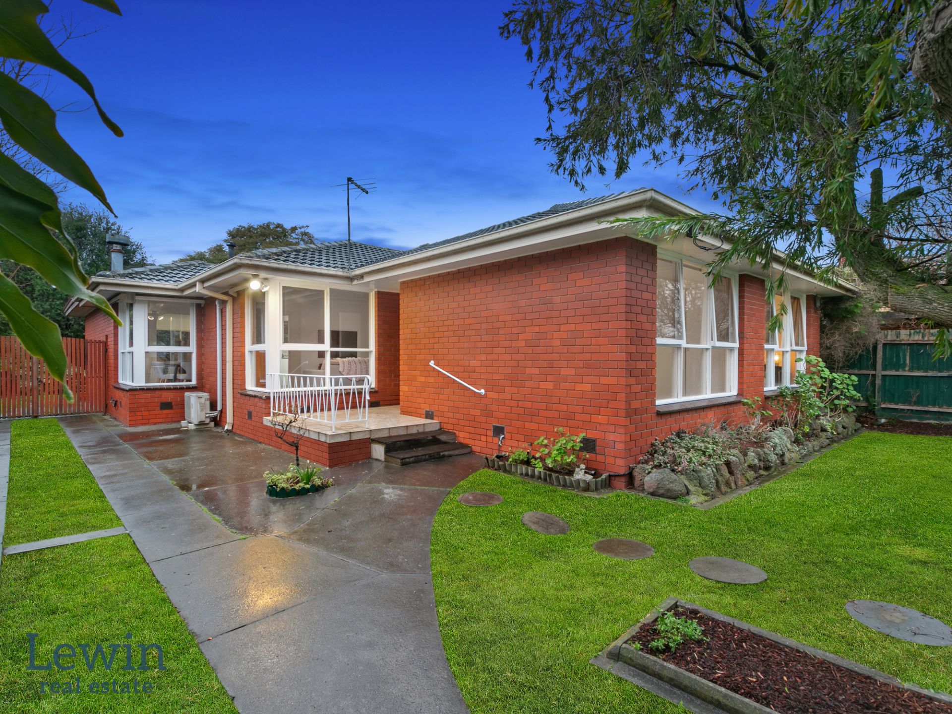 59 Warren Road, CHELTENHAM | Lewin Real Estate