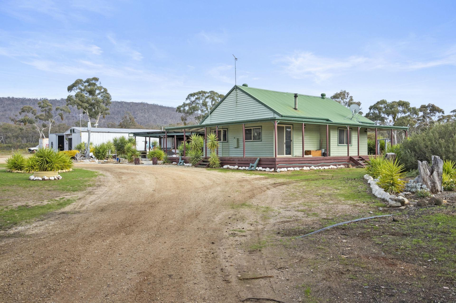 1875 Sunraysia Highway, Redbank | Maryborough Ballarat Real Estate