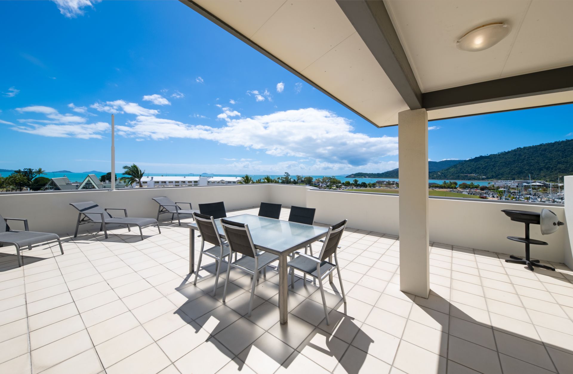9/406-412 Shute Harbour Road, Airlie Beach | Taylors Property Specialists