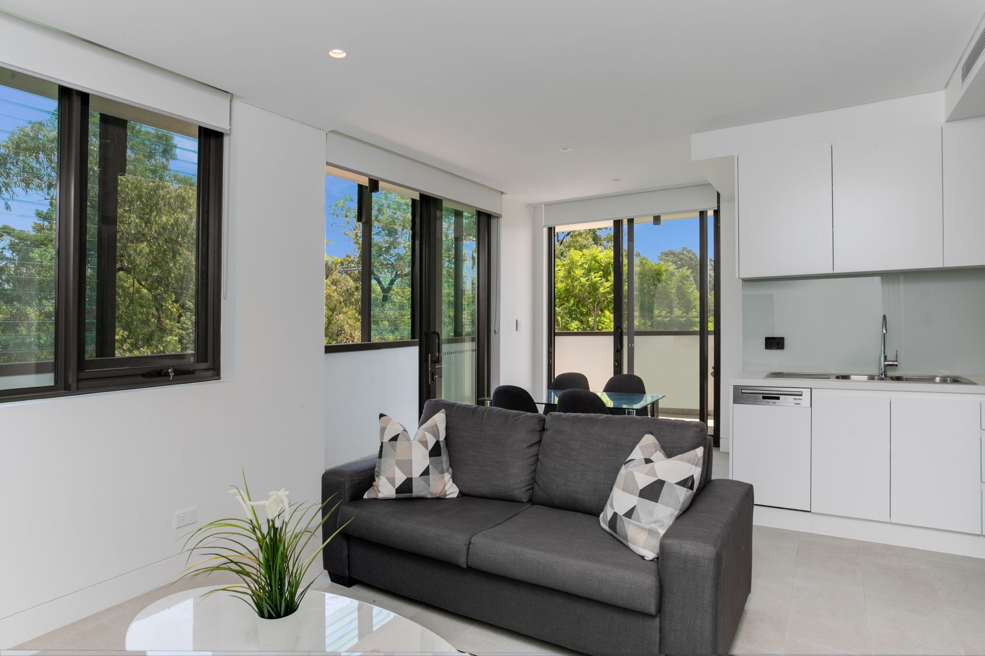 Real Estate For Sale - 2/43 Lindfield Avenue - Lindfield , NSW