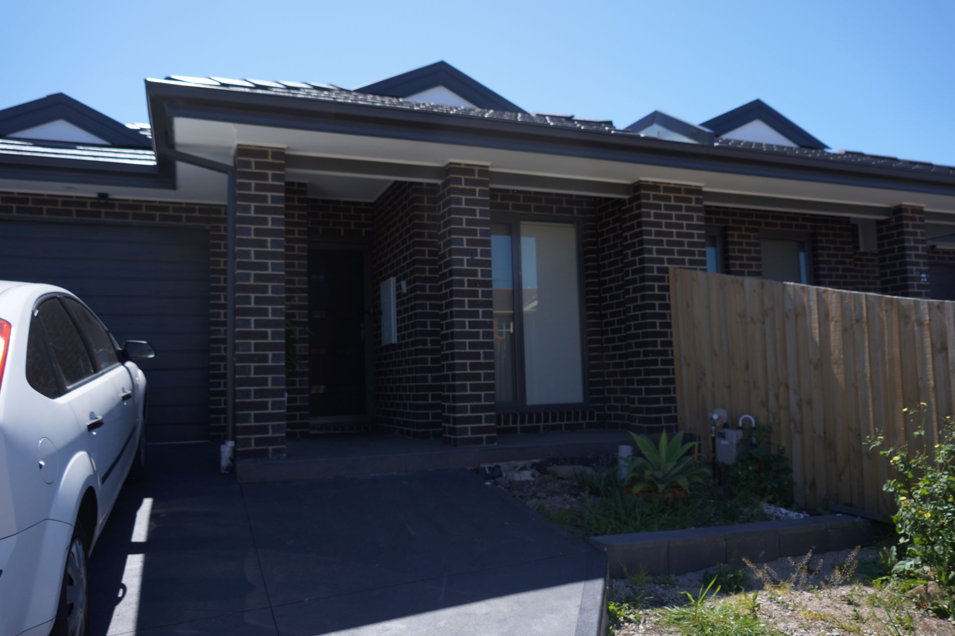 2 Flame Close, Delahey | Sweeney Estate Agents