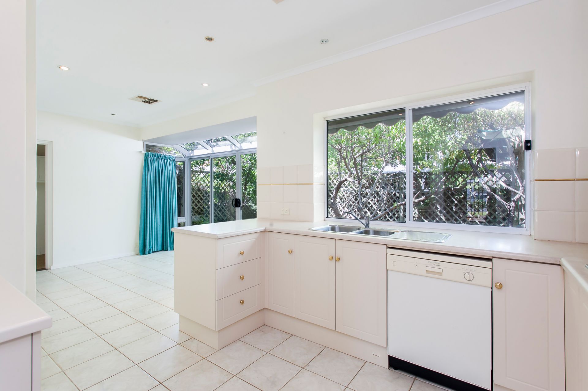 4 The Mews, Walkerville | Fox RE