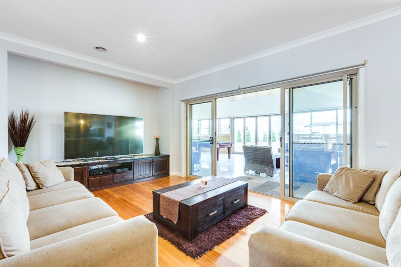 14 Ruxton Way, Hopetoun Park | Sweeney Estate Agents