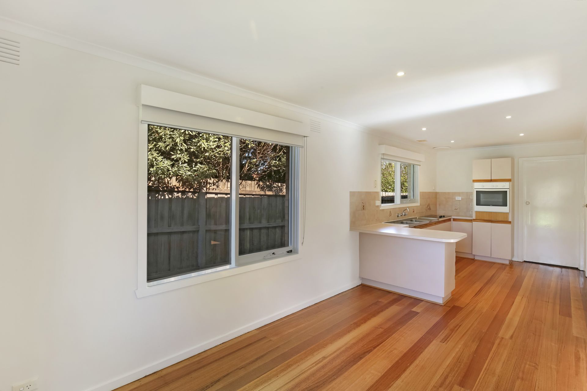 Real Estate For Lease - 9 Aldren Place - Bundoora , VIC