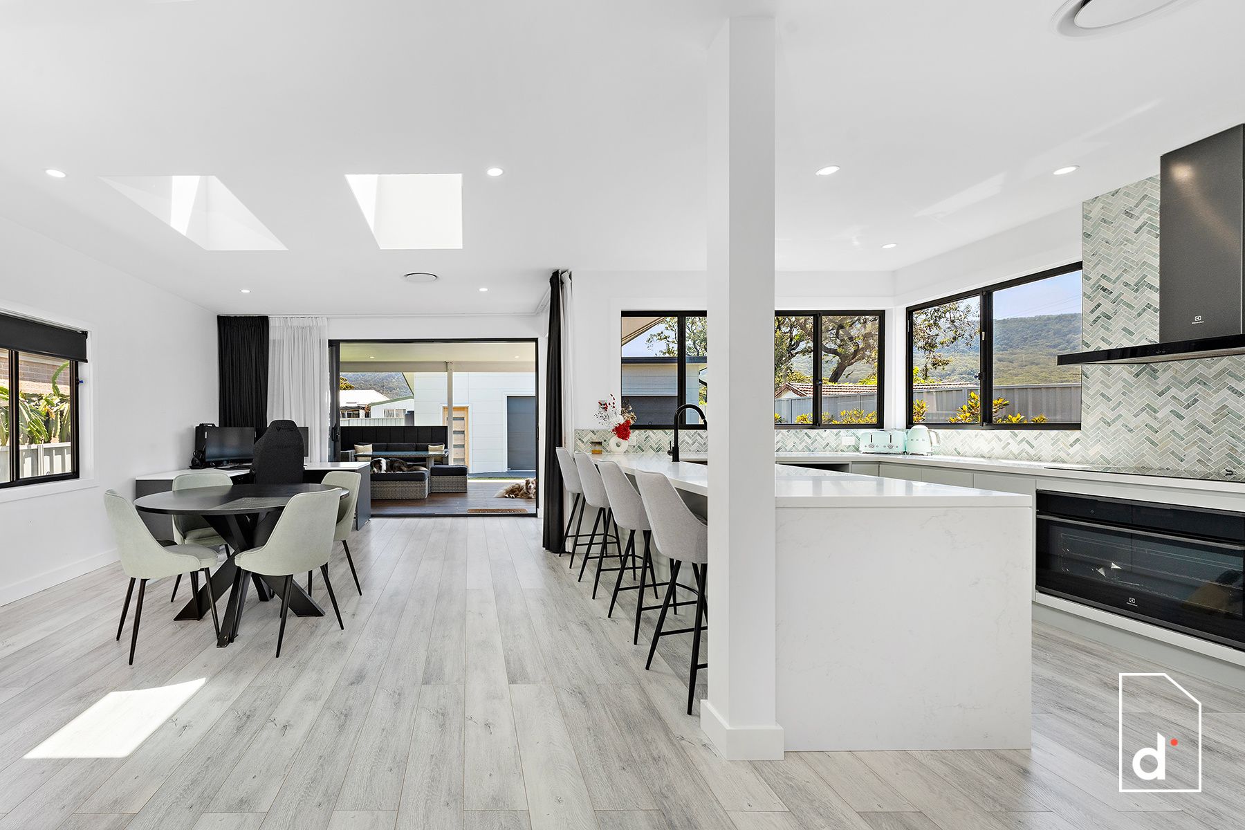 Sold property: $1100000 for 3 George Street - Towradgi , NSW 2518