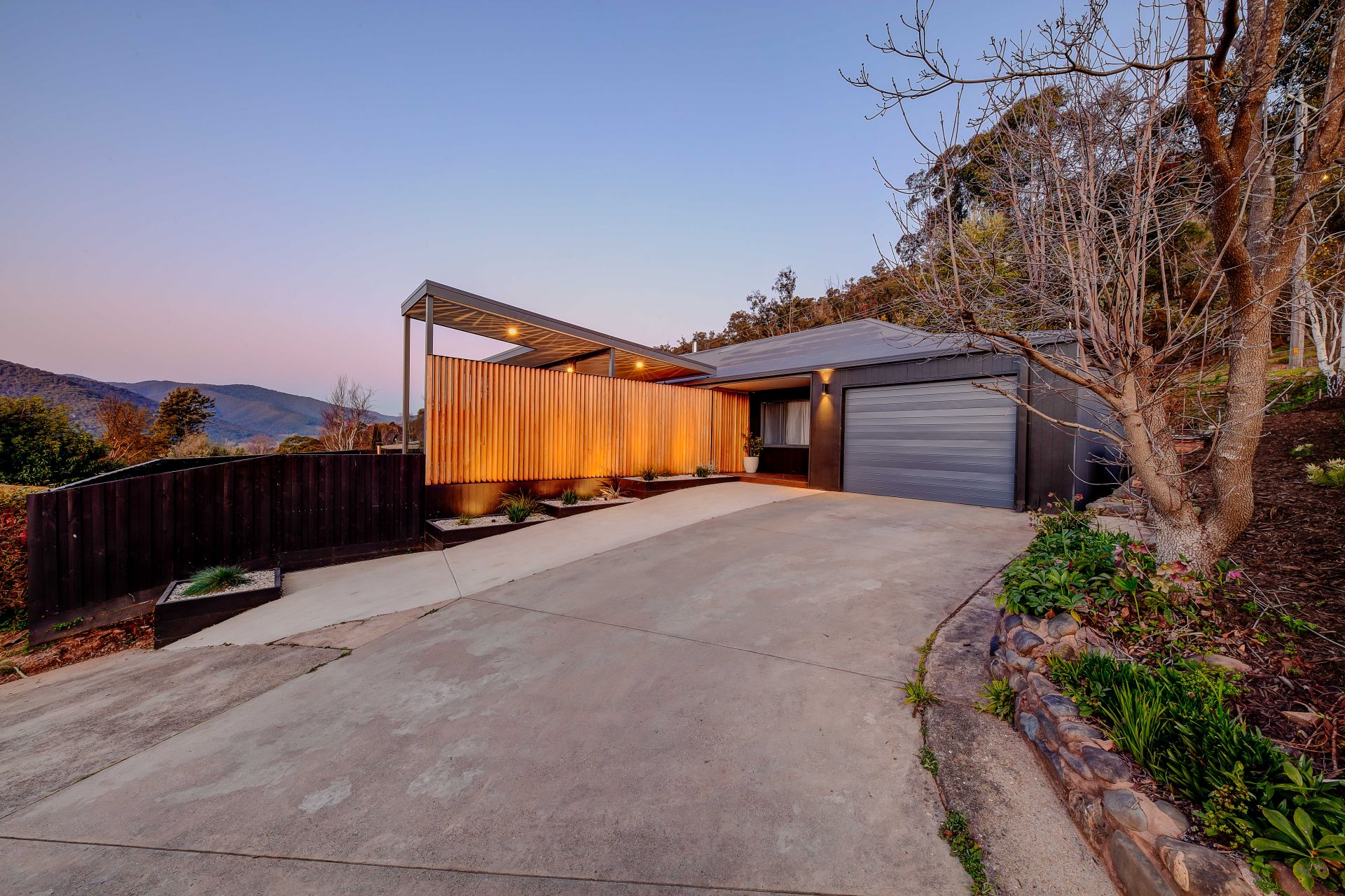 21 Walkers Lane, Bright | Dickens Real Estate